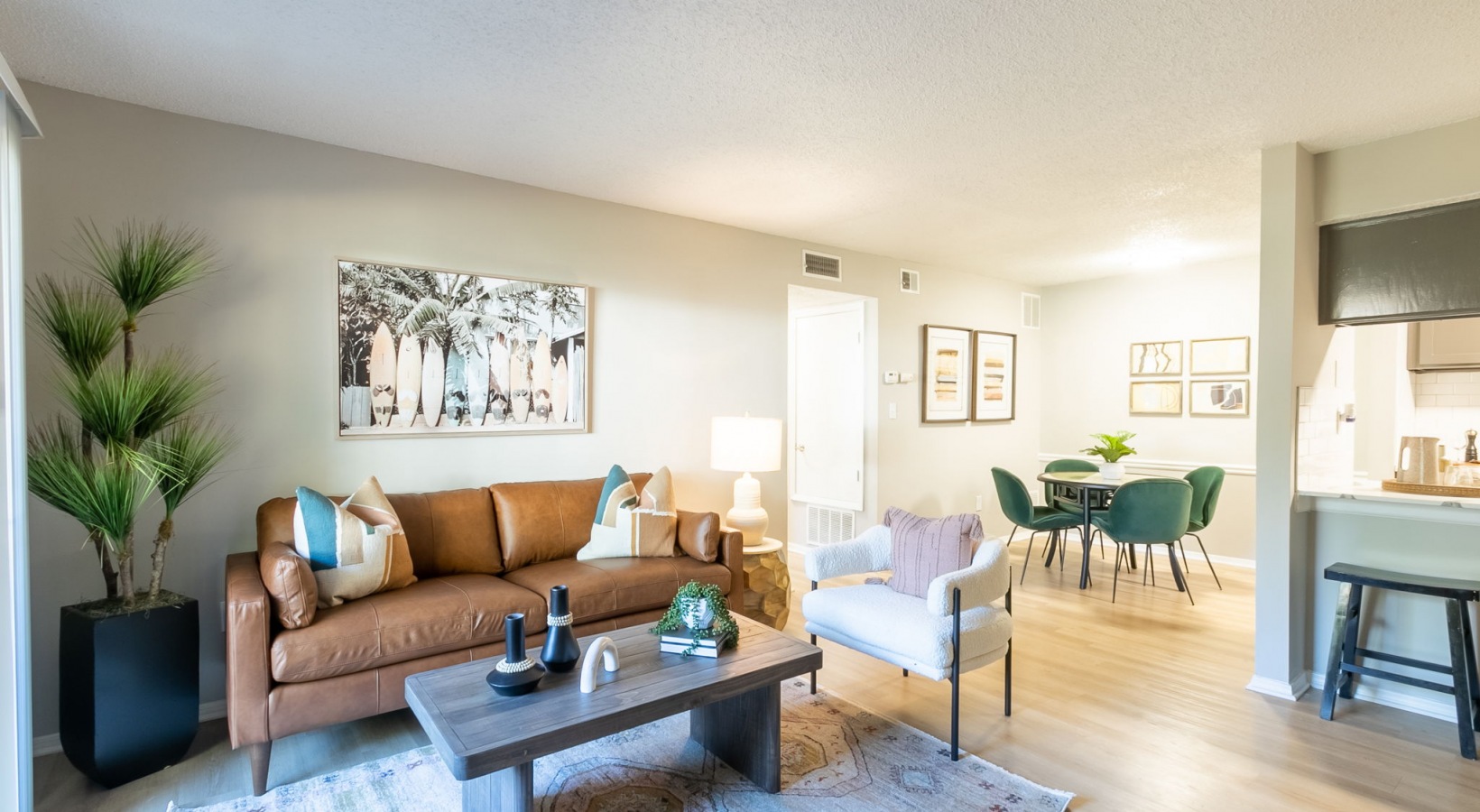 Luxury Apartments for Rent in Atlanta, GA | The Rowen`s Home page